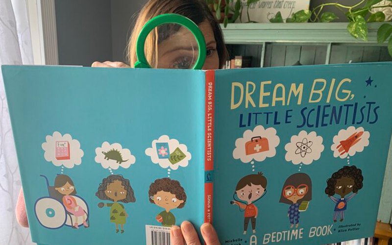 Story Time - DuPage Children's Museum